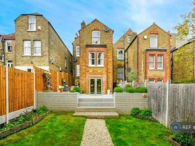 2 Bedroom Flat For Rent In London