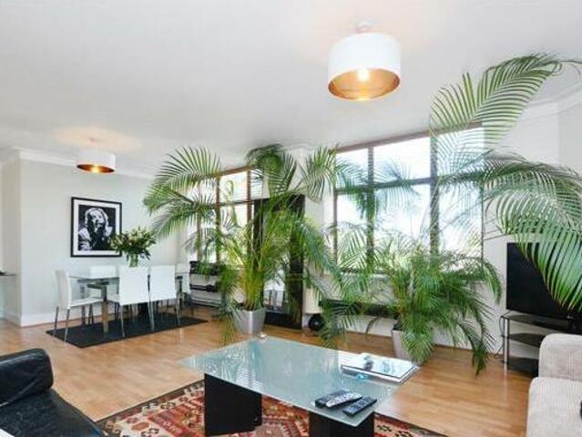 2 Bedroom Flat For Rent In London