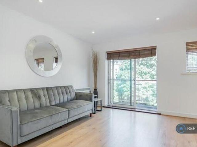2 Bedroom Flat For Rent In London