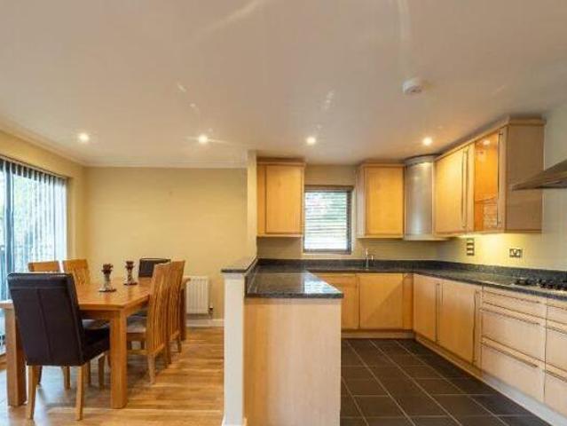 2 Bedroom Flat For Rent In London
