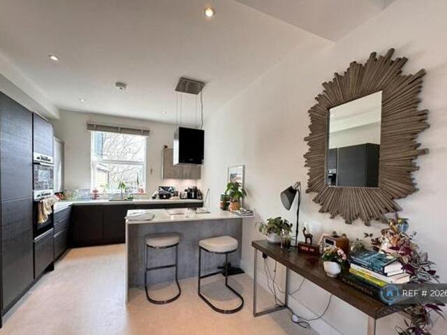 2 Bedroom Flat For Rent In London