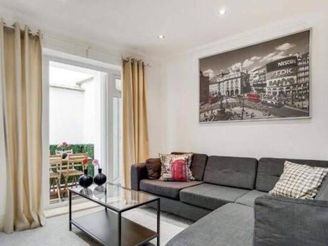 2 Bedroom Flat For Rent In London