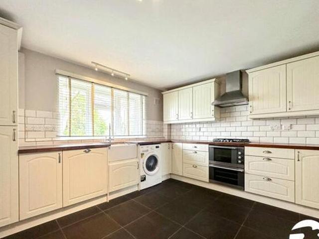 2 Bedroom Flat For Rent In London