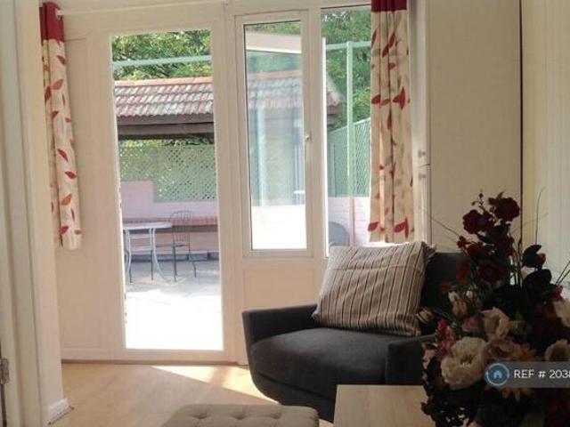 2 Bedroom Flat For Rent In London