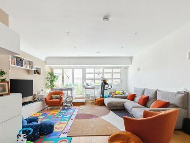 2 Bedroom Flat For Rent In London