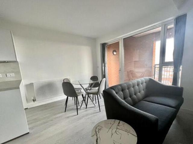 2 Bedroom Flat For Rent In London