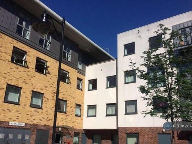 2 Bedroom Flat For Rent In London