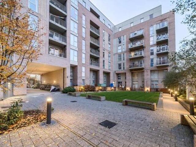 2 Bedroom Flat For Rent In London