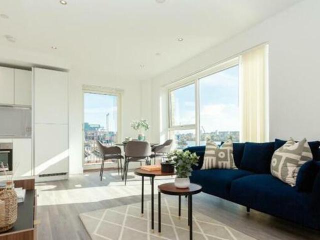 2 Bedroom Flat For Rent In London