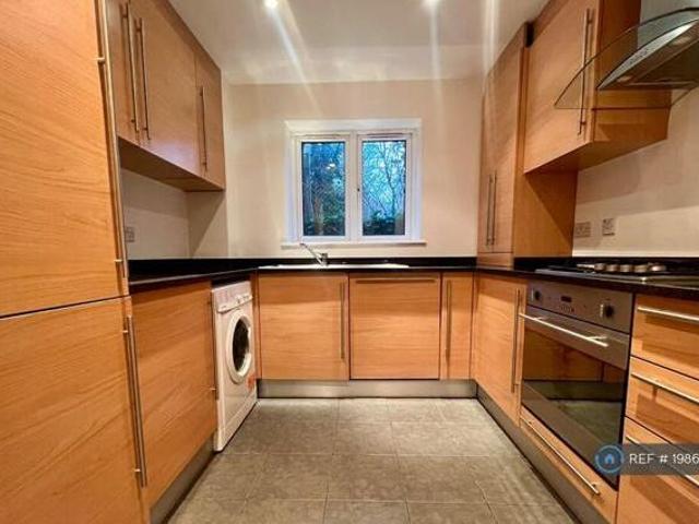 2 Bedroom Flat For Rent In London