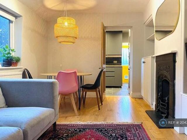 2 Bedroom Flat For Rent In London