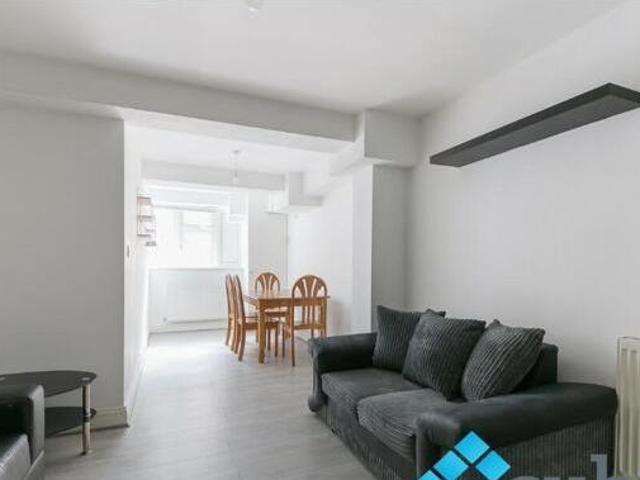 2 Bedroom Flat For Rent In London