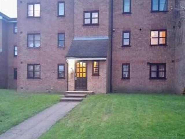 2 Bedroom Flat For Rent In London