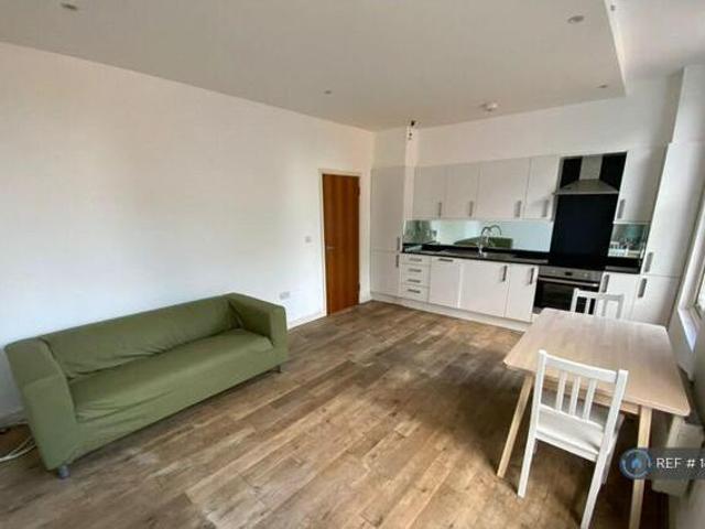 2 Bedroom Flat For Rent In London