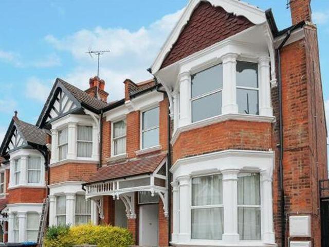 2 Bedroom Flat For Rent In London