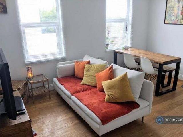 2 Bedroom Flat For Rent In London
