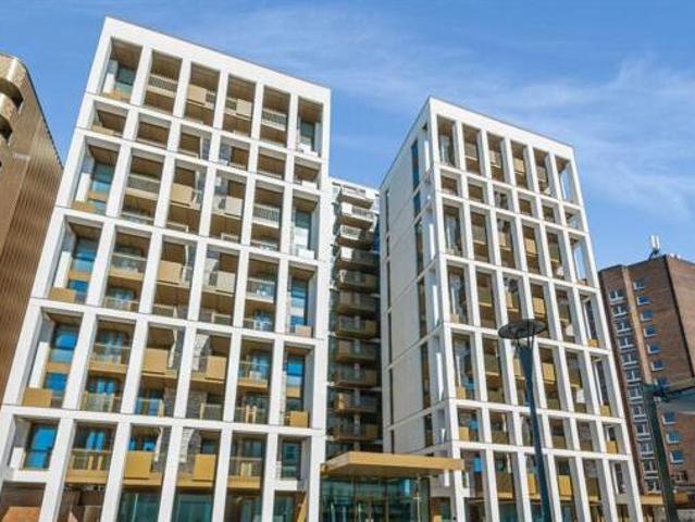 2 Bedroom Flat For Rent In London