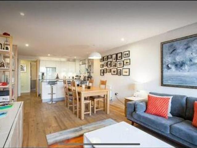 2 Bedroom Flat For Rent In London