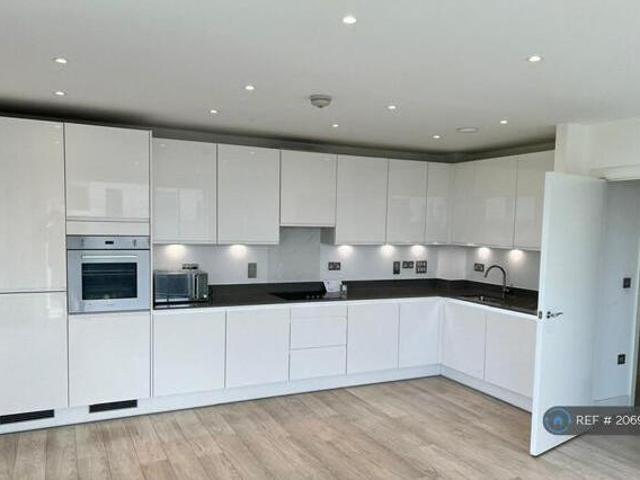 2 Bedroom Flat For Rent In London