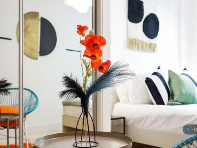 2 Bedroom Flat For Rent In London