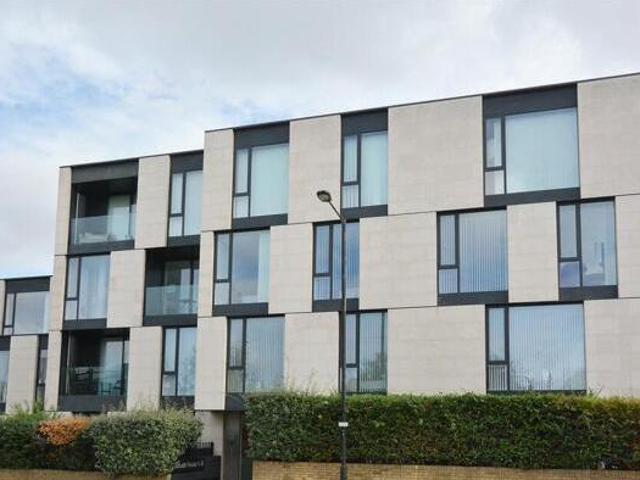 2 Bedroom Flat For Rent In London
