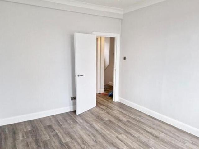 2 Bedroom Flat For Rent In London, Greater London