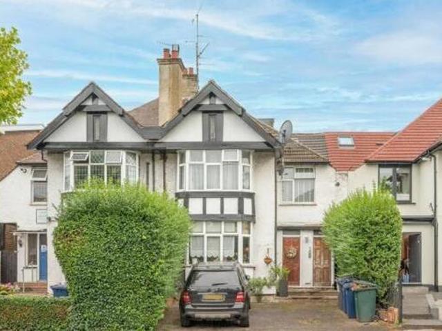 2 Bedroom Flat For Rent In London, Greater London