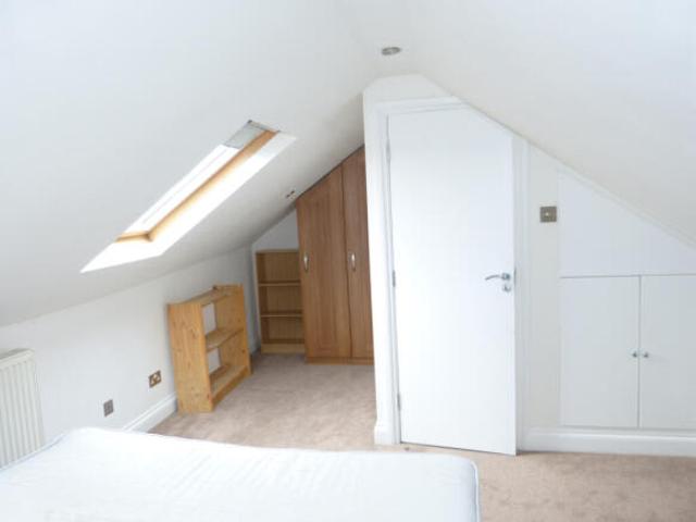 2 bedroom flat for rent in London, NW11