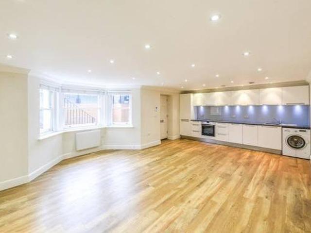 2 bedroom flat for rent in London Road AL1