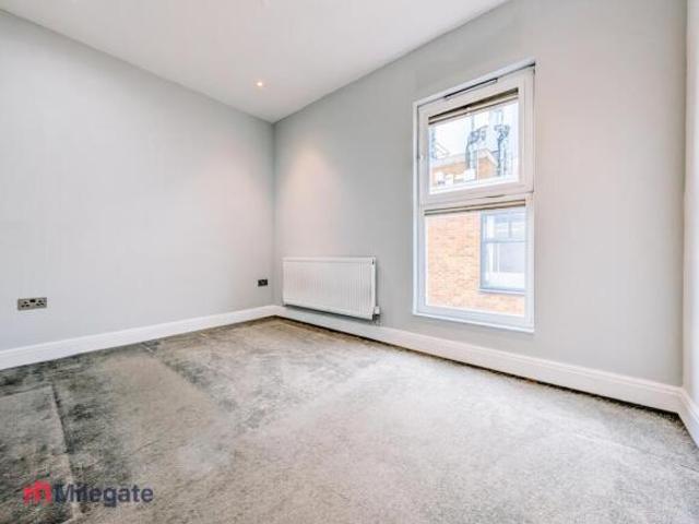 2 bedroom flat for rent in London Road, Bromley, BR1