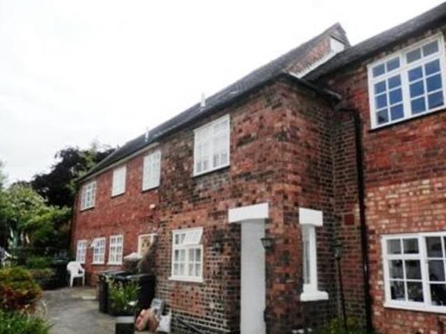 2 bedroom flat for rent in Long Street Atherstone Warwickshire CV9