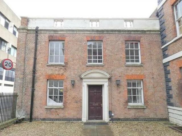 2 bedroom flat for rent in Longsmith Street Gloucester GL1