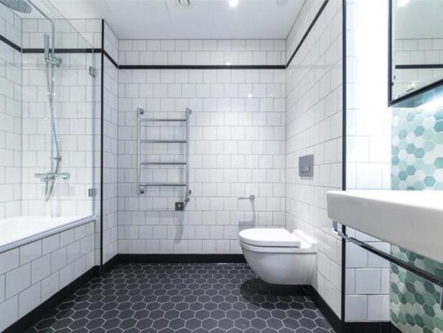 2 bedroom flat for rent in Lookout Lane, Canning Town, E14