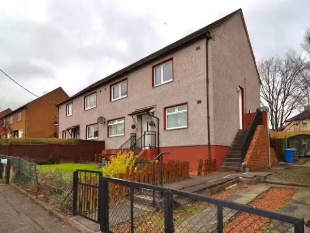 2 bedroom flat for rent in Loanfoot Road, Uphall, EH52