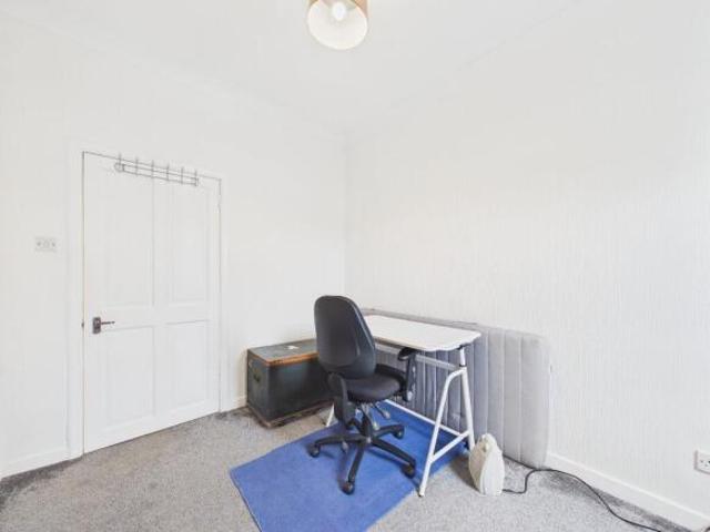 2 bedroom flat for rent in Lochend Gardens, Lochend, Edinburgh, EH7