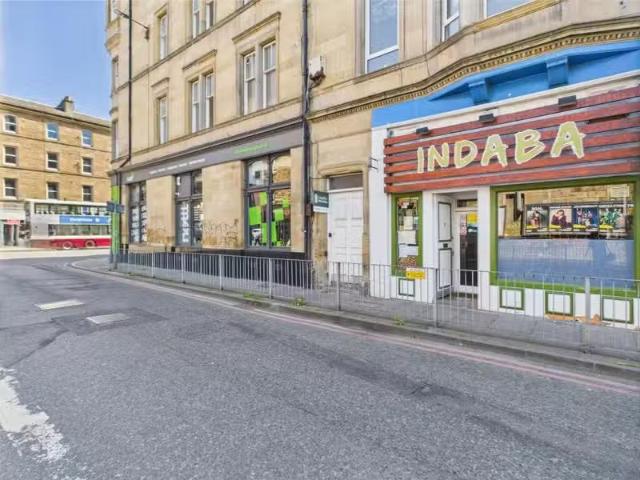 2 bedroom flat for rent in Lochrin Terrace, Tollcross, Edinbur.