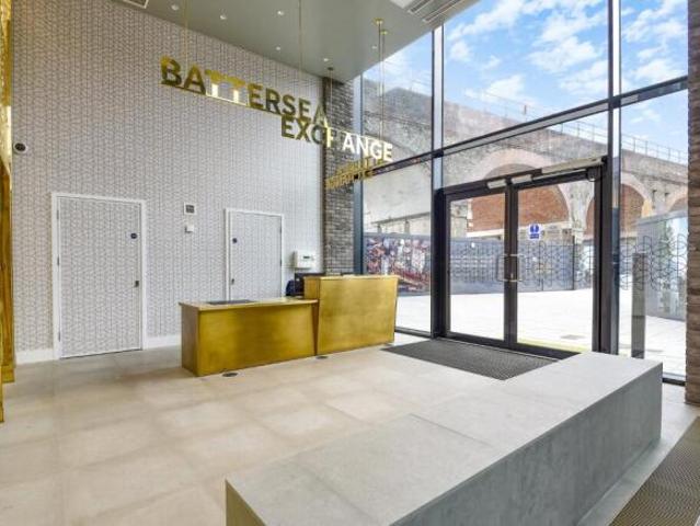 2 bedroom flat for rent in Lockington Road, London, SW8