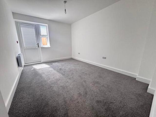 2 bedroom flat for rent in Lodge Causeway, Bristol, BS16