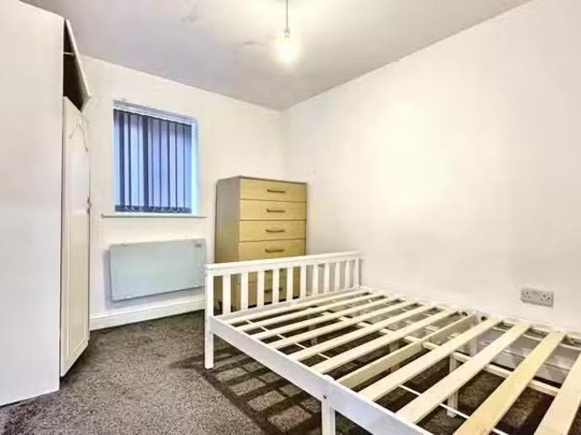 2 bedroom flat for rent in Lodge Causeway, Bristol, BS16