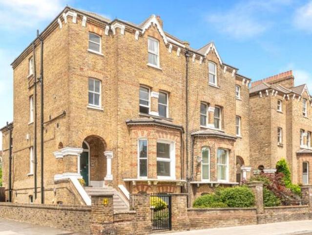 2 bedroom flat for rent in, Lordship Park, N16
