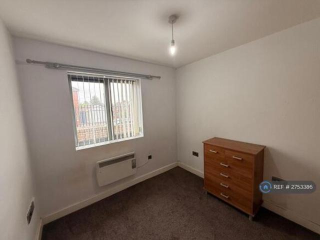 2 bedroom flat for rent in Low Road, Doncaster, DN4