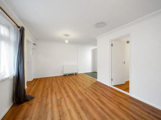 2 bedroom flat for rent in Lower Brook Street, Ipswich, IP4