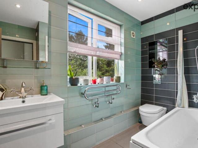 2 bedroom flat for rent in Lower Road, London, Greater London, SE8 5DJ, SE8