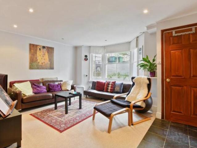 2 bedroom flat for rent in Lowfield Road, West Hampstead NW6