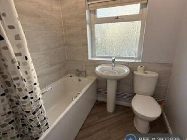 2 bedroom flat for rent in Lowndes Close, Stoke On Trent, ST4