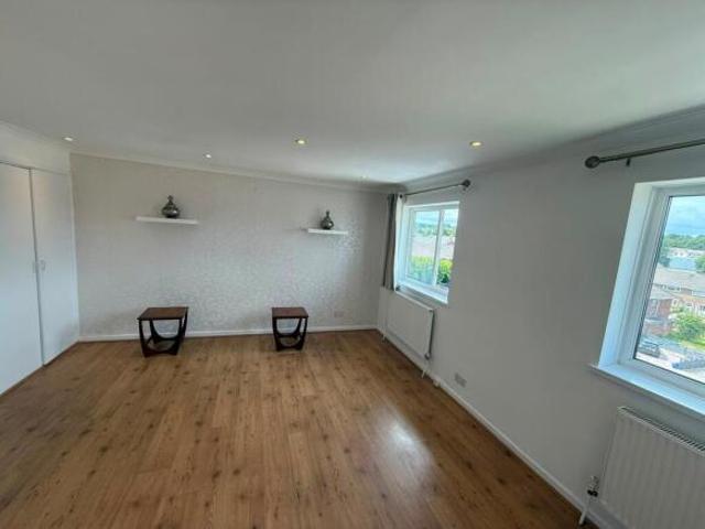 2 bedroom flat for rent in Llandovery Close, CARDIFF, CF5