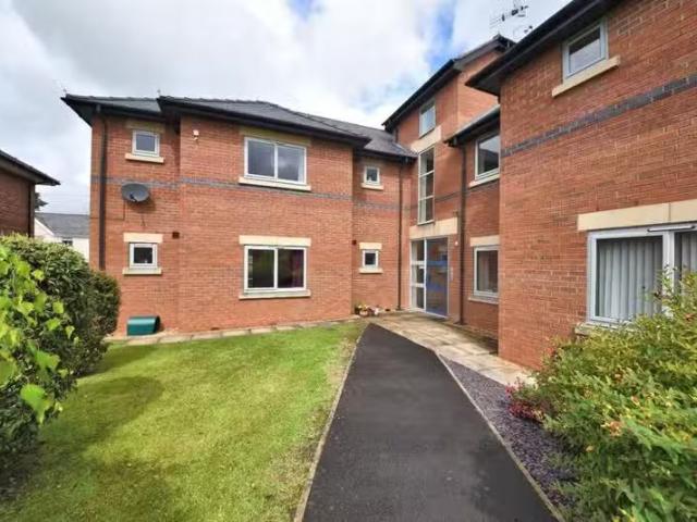 2 bedroom flat for rent in Llys Y Ddol, Mold, CH7