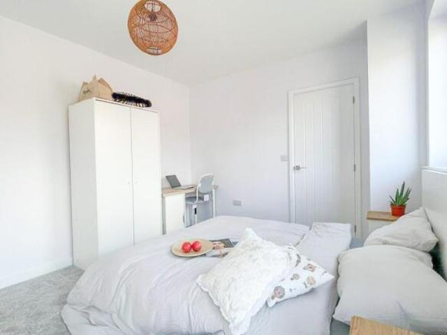 2 bedroom flat for rent in Luna, Fifth Avenue, YO31