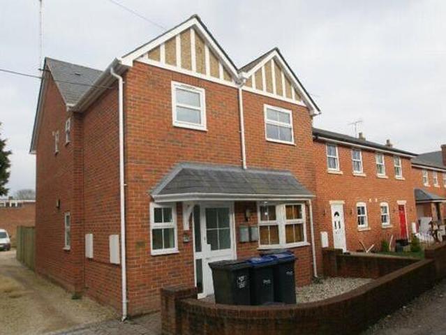2 Bedroom Flat For Rent In Ludgershall