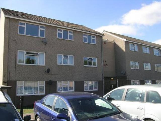 2 bedroom flat for rent in Lyndhurst Road Corringham StanfordleHope SS17